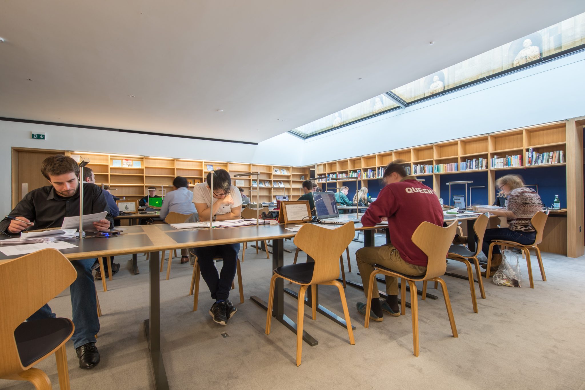 The Queen's College JCR – University of Oxford